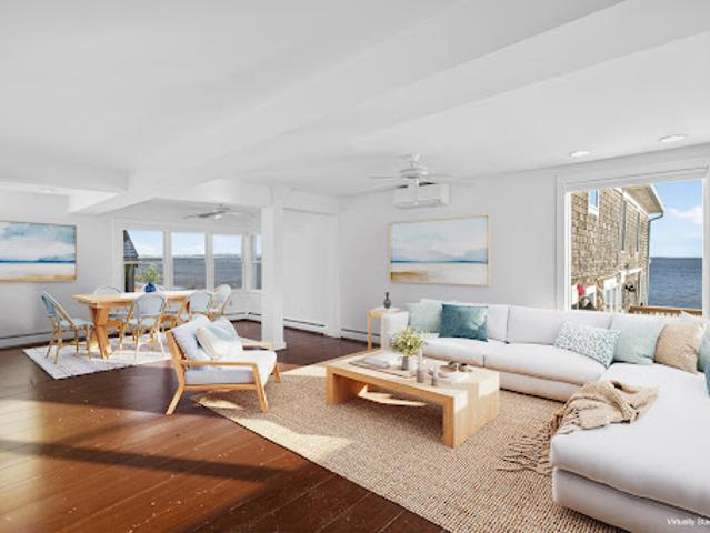 Seaside apartment