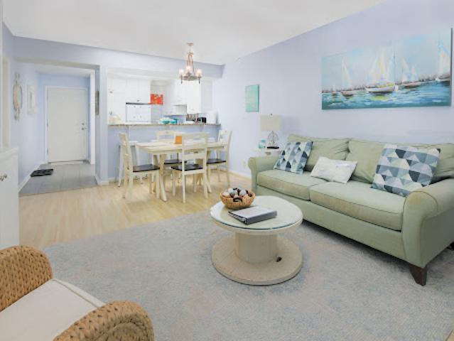 Seaside apartment with terrace