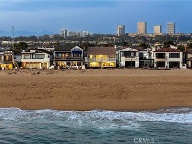 Seaside house with garden and terrace