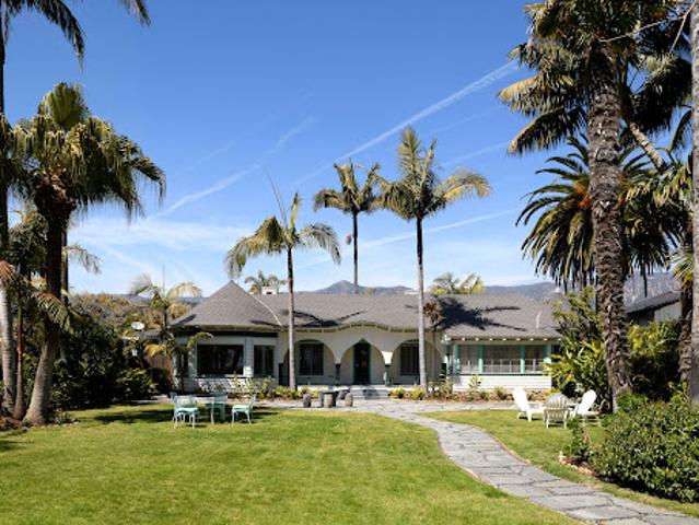 Seaside house with garden