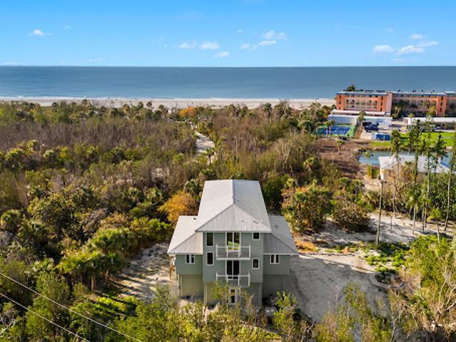 Seaside house with garden