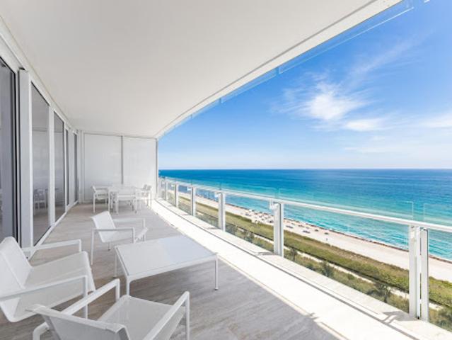 Seaside house with pool and terrace