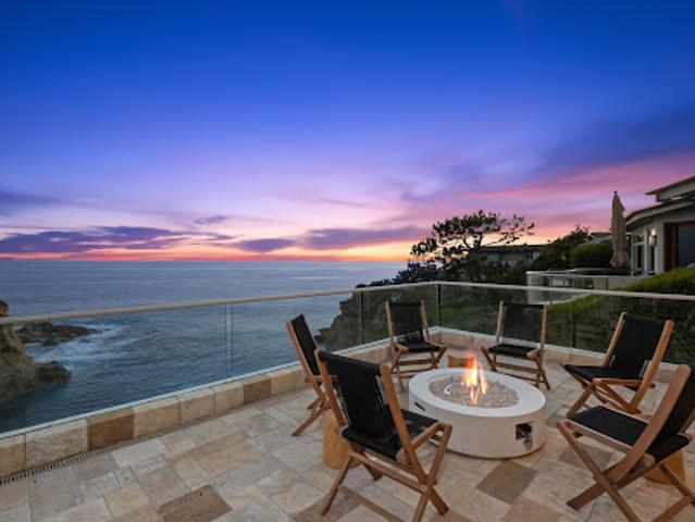 Seaside house with terrace