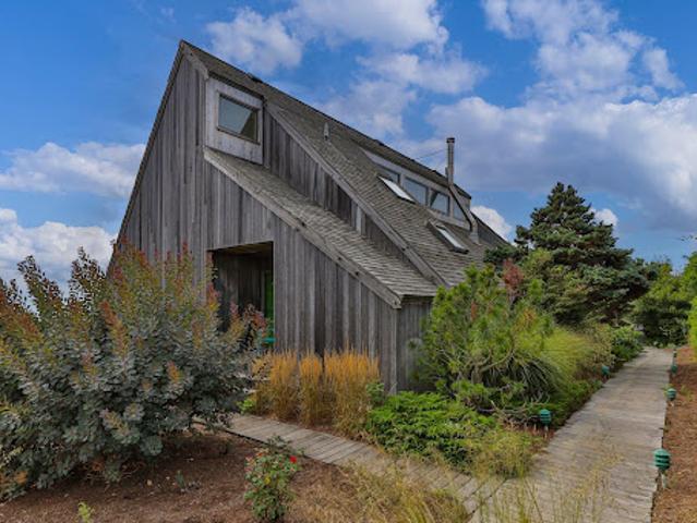 Seaside house with terrace