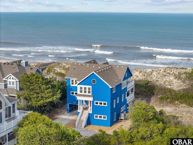 Seaside house with terrace