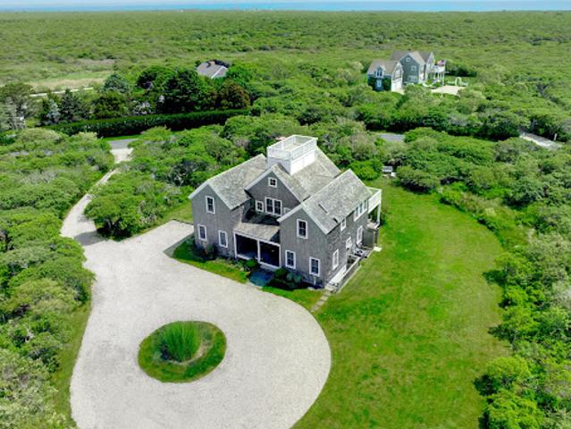 Seaside house with terrace