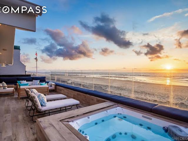 Seaside house with terrace