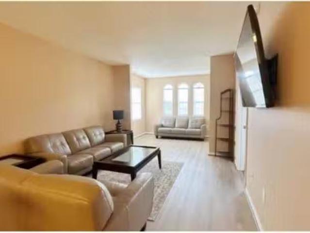 Seasonal/Annual 3 bedroom Condo in The Gardens At Beach Walk.