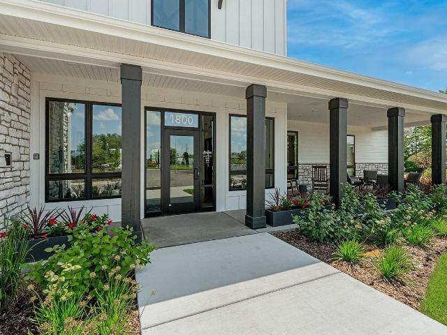 Seasons at Hoffman Estates Studio Apartment for Rent at 1800 Autumn Dr, Hoffman Estates, IL 60169