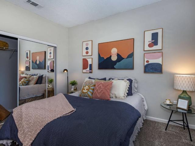 Seasons at Umstead Apartment Homes 2 Bedroom Apartment for Rent at 8531 Summersweet Ln, Raleigh, NC 27612