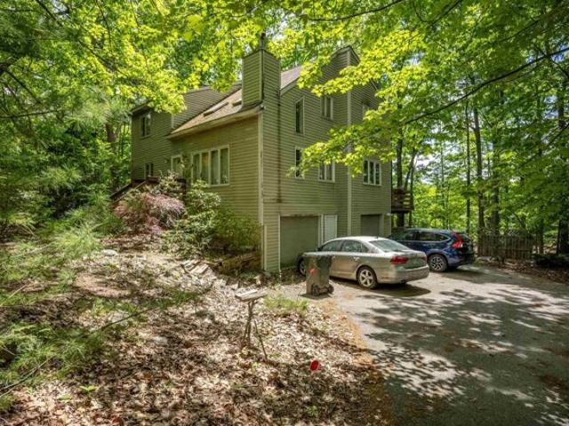Seasons Ln, Londonderry, Home For Sale