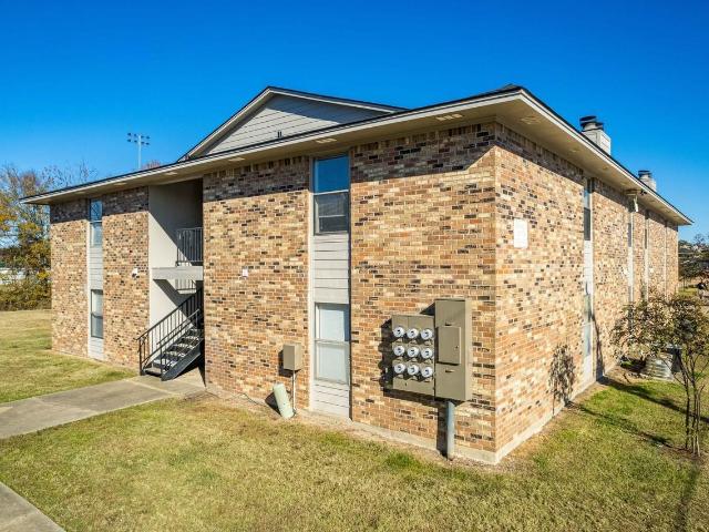 Seasons & Woodale Apartments 2 Bedroom Apartment for Rent at 323 Woodale Dr, Monroe, LA 71203