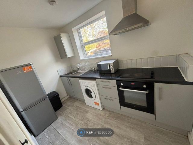 Sebastian Close, Coventry CV3, 2 bed maisonette to rent, £950 pcm | PrimeLocation