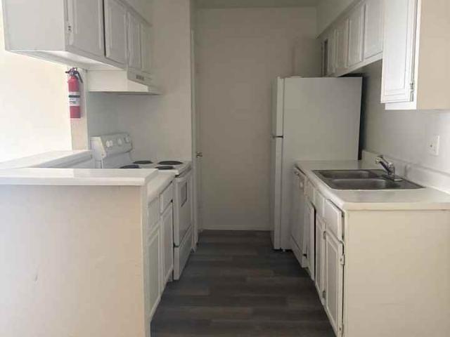 Sebring Apartments Studio Apartment for Rent at 9501 Beechnut St, Houston, TX 77036 Sharpstown
