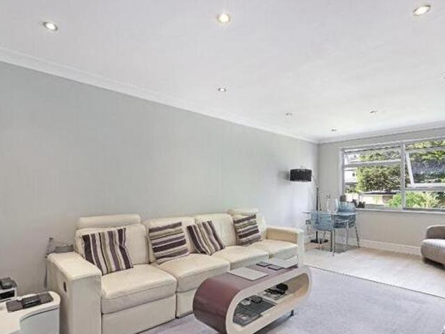 Sebright Road, Barnet, 2 Bedroom Flat