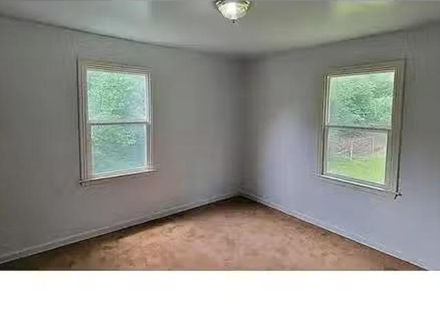 Section 8 home in Saint Louis 10181 Winkler Dr