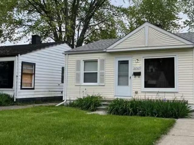 SECTION 8 OKAY. This adorable ranch has been fresh 22507 Shar.