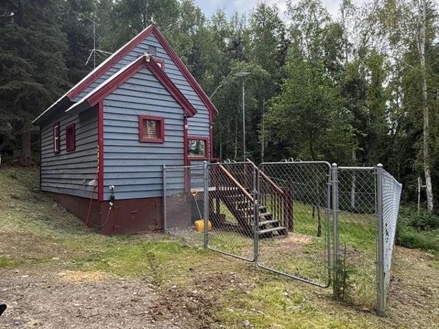 Secluded Wet Cabin