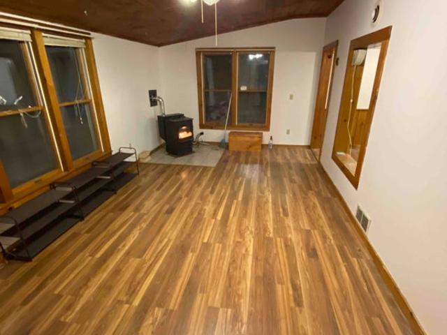 secluded large one BR apartment