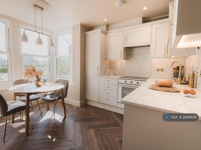 Second Avenue, Margate, CT9 2 bed flat to rent £1,395 pcm £322 pw
