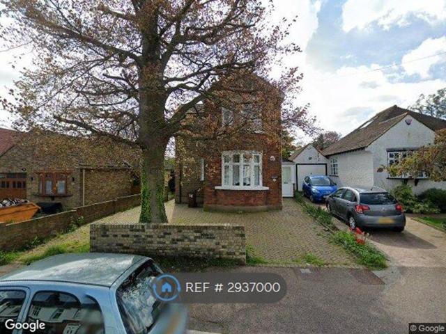 Second Avenue, Gillingham ME7, 3 bed detached house to rent, £1,900 pcm | PrimeLocation