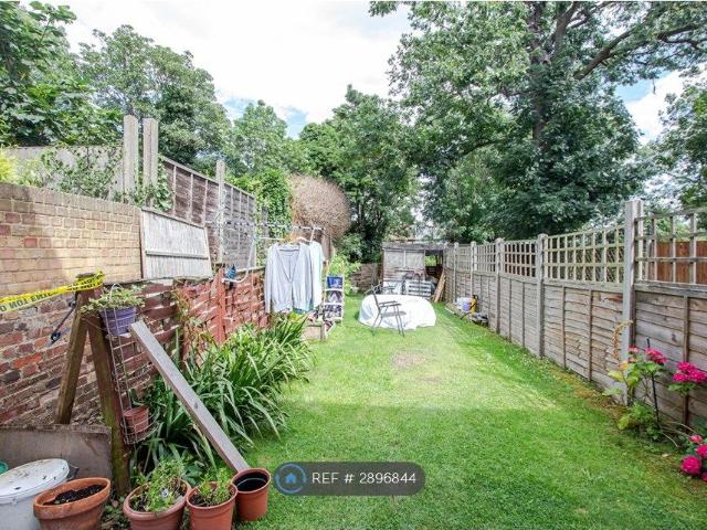 Second Avenue, Hendon Central NW4, 1 bed flat to rent, £1,500 pcm | PrimeLocation