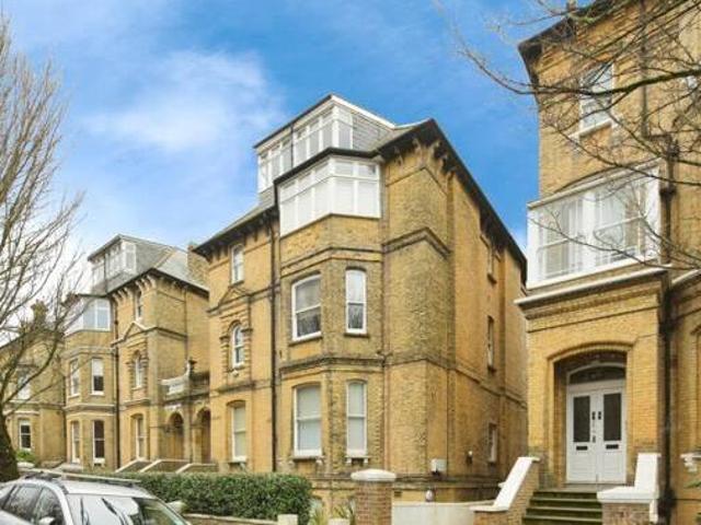 Second Avenue, Hove, 2 Bedroom Flat
