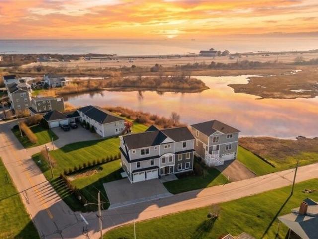Sedge Ct, Narragansett, Home For Sale