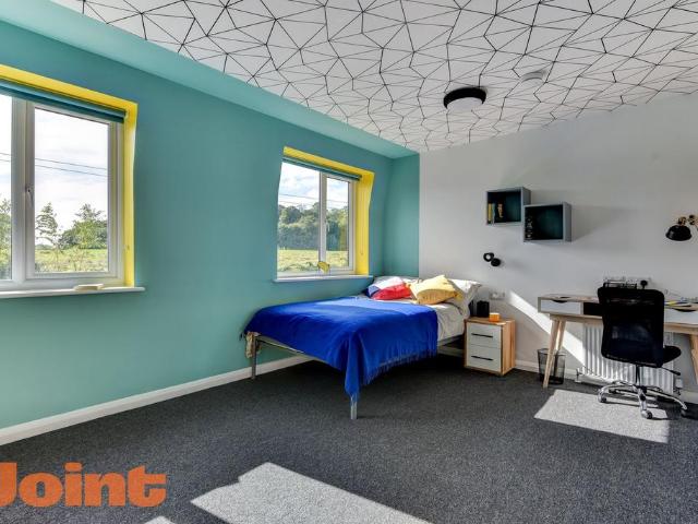 Sedgemoor Road, Bath BA2 6 bed house to rent £5,976 pcm £1,379 pw