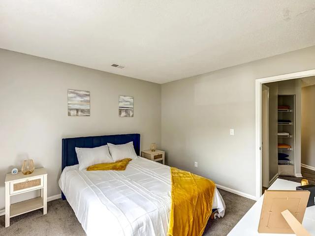 Sedgefield Square 1 Bedroom Apartment for Rent at 4215 Bernau Ave, Greensboro, NC 27407
