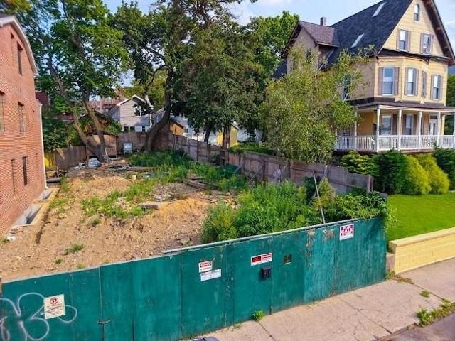 Sedgwick Pl Lot,brooklyn, Plot For Sale