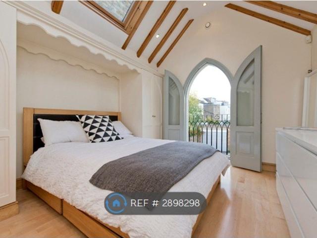 Sedleigh Road, London SW18, 1 bed end terrace house to rent, £2,350 pcm | PrimeLocation