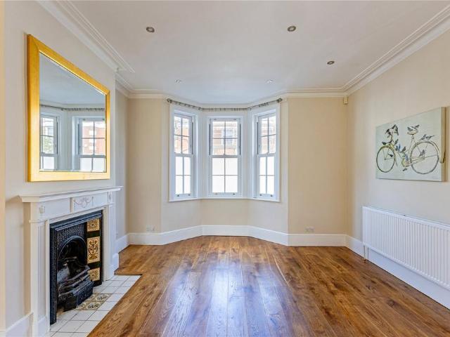 Sedlescombe Road, London, SW6 4 bed terraced house to rent £7,000 pcm £1,615 pw