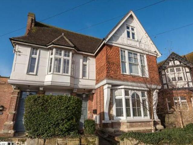 Sedlescombe Road South, St. Leonards on sea, 2 Bedroom Maisonette
