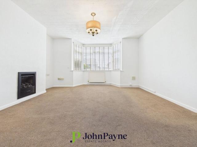 Seedfield Croft, Cheylesmore, Coventry, CV3 5HU