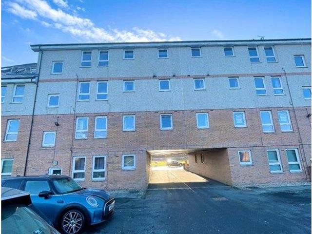 Seedhill Road, Paisley PA1, 2 bed flat to rent, £995 pcm | PrimeLocation