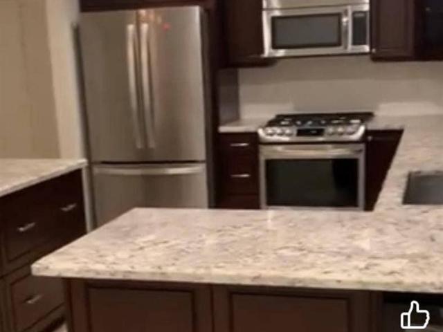 Seeking mature male roomate