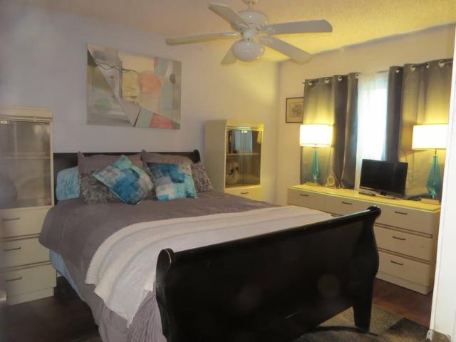 Seeking a down to earth Roommate