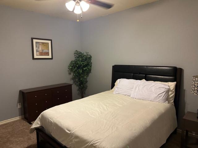 Seeking Female Roommate in Quiet & Clean Home