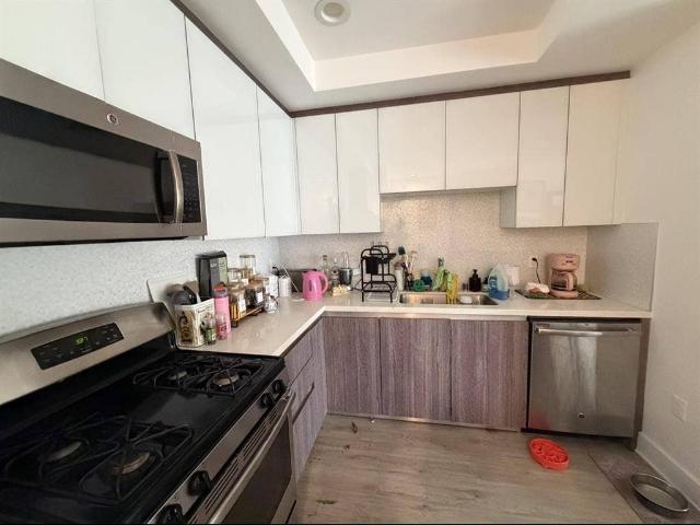 Seeking Female Roommate JULY 1!
