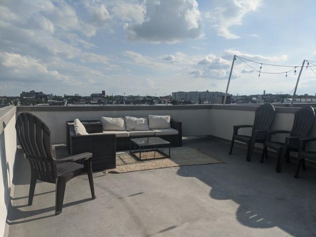 Seeking female roommate private bdrm & bath