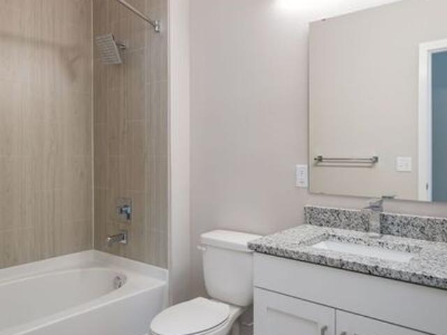 Seeking quiet professional to rent spare bedroom