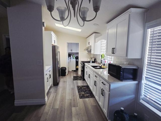 Seeking responsible and respectful roommate