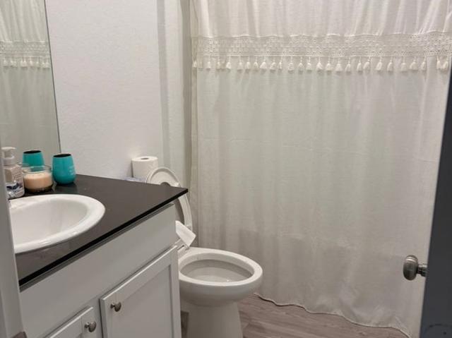Seeking Roomate