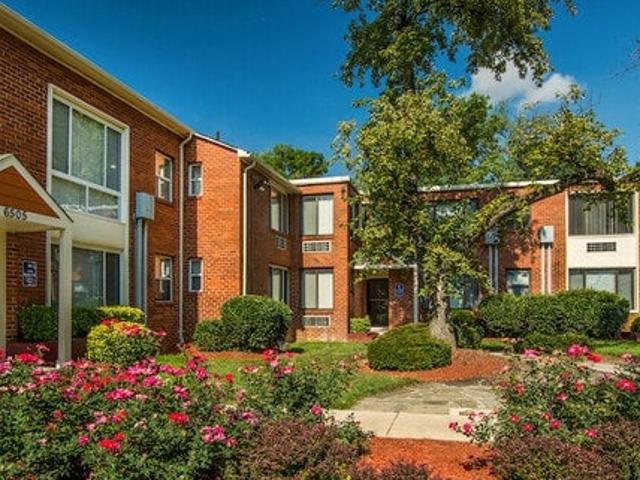 Seeking roomie help one another