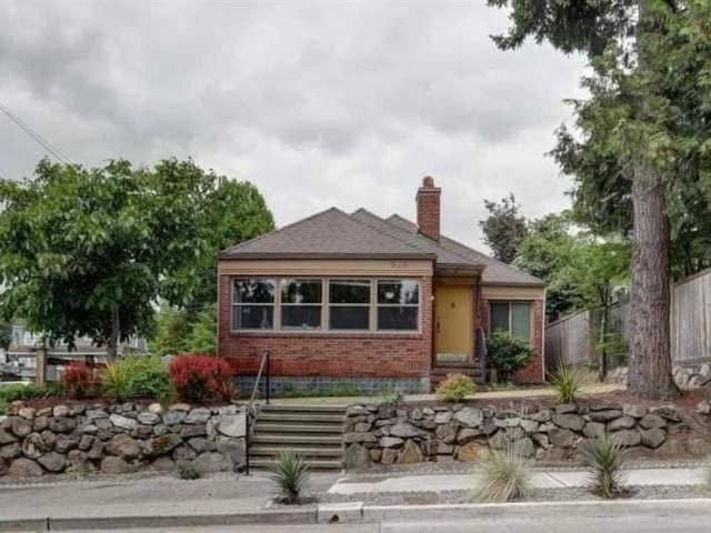 Seeking 4 new roommates!