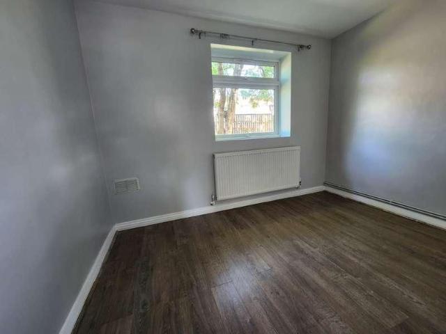 Sefton Court, Jersey Road, Hounslow, TW3