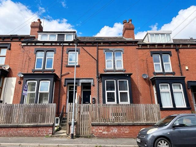 Sefton Avenue LS11, 1 bed flat to rent, £750 pcm | PrimeLocation