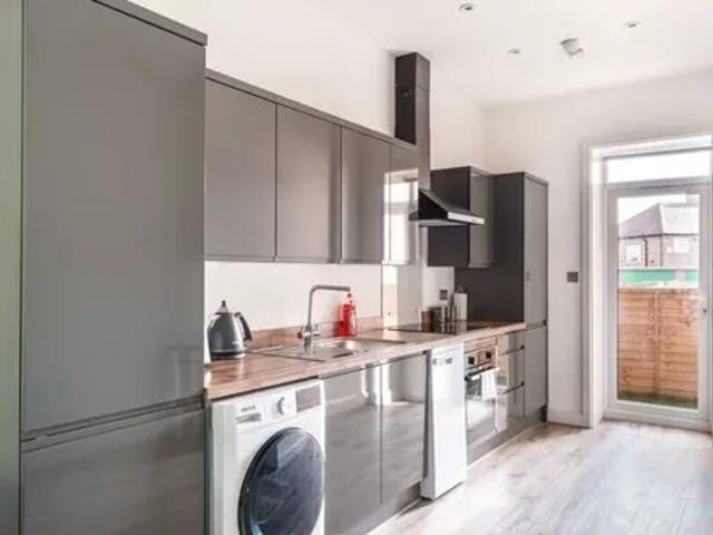 Sefton, L22 3XB, United Kingdom | 3 bed apartment for rent #110352640 | Rentberry