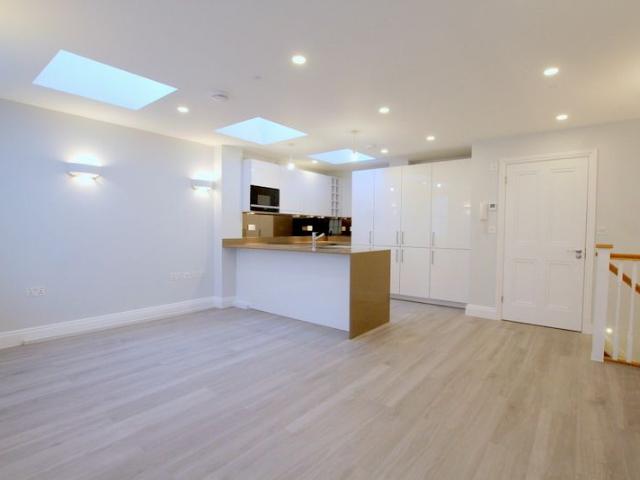 Sefton Street, London SW15, 2 bed flat to rent, £2,750 pcm | PrimeLocation